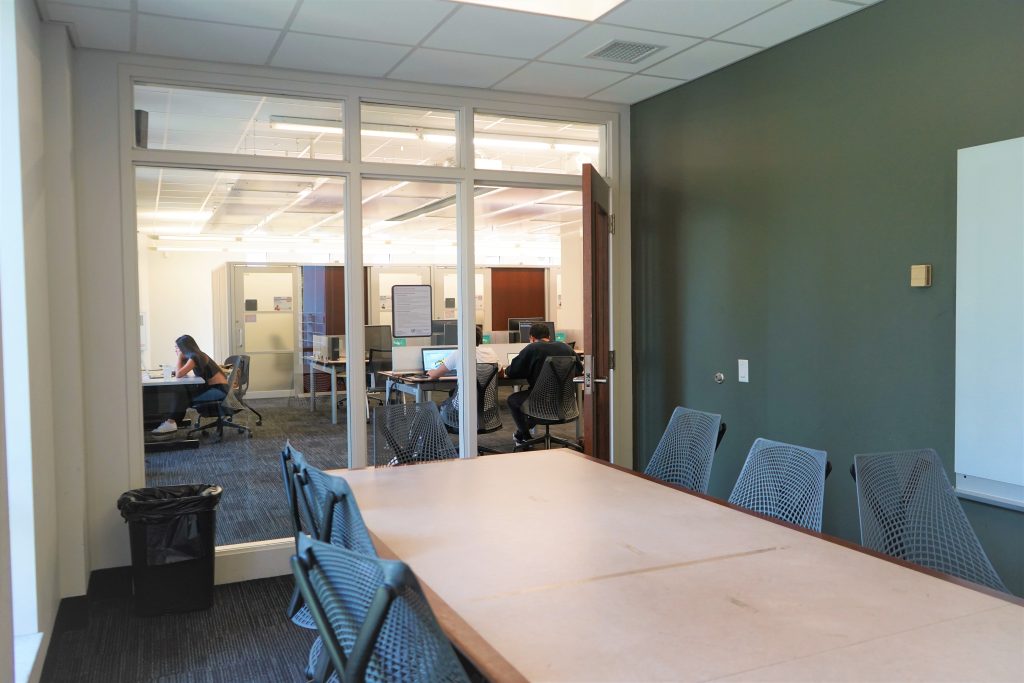 Library West – Undergraduate Guide to the George A. Smathers Libraries